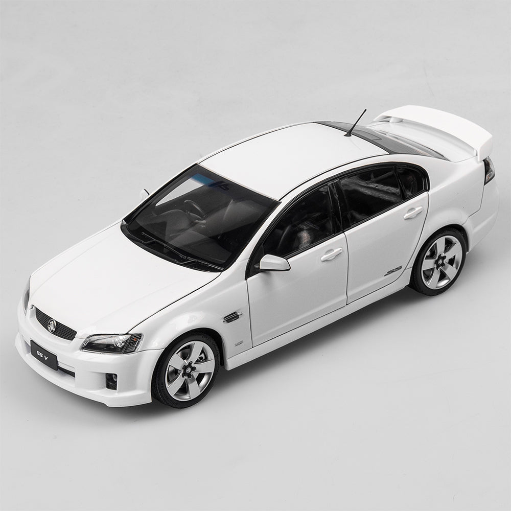 1:18 Holden VE Commodore SS V - Heron White – Authentic Collectables
